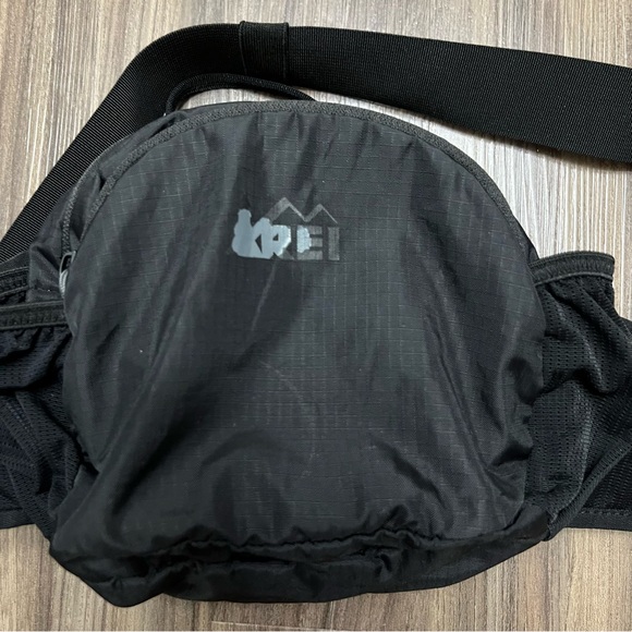 REI | Accessories | Rei Coop Journey Waistpack Fanny Pack Hiking Bag ...